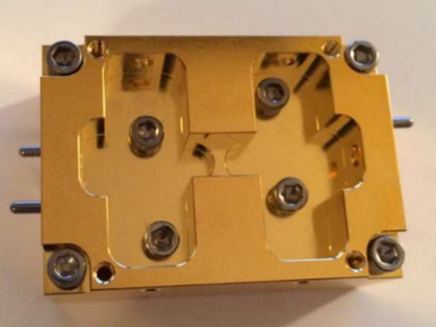Diamond-Based Microwave Quantum Amplifier – JOZUKB